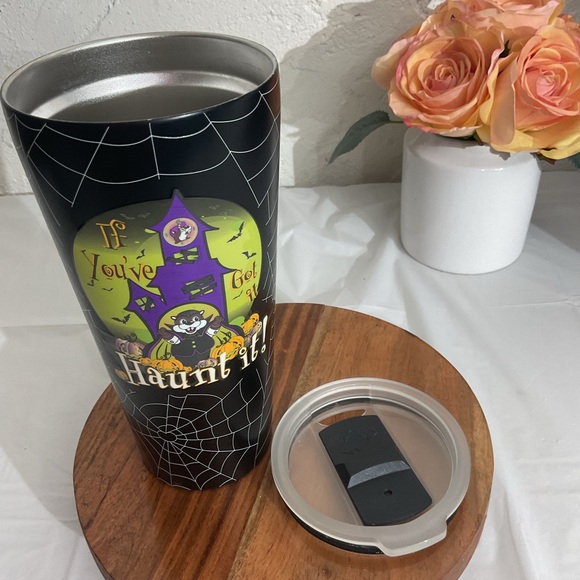 BUC-EE'S | Dining | 223 Bucees Halloween Tumbler Glow In Dark Bucees ...